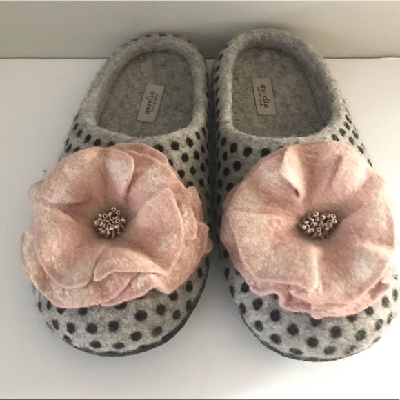 Aurelia | Shoes | Aurelia Felt Studio Grey Felted Wool Slippers Size 7 ...